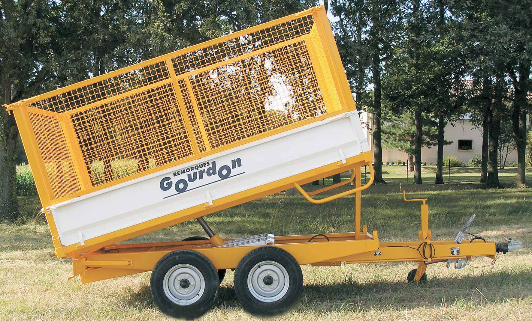 Bennes basculantes hydrauliques - Remorques Gourdon - France